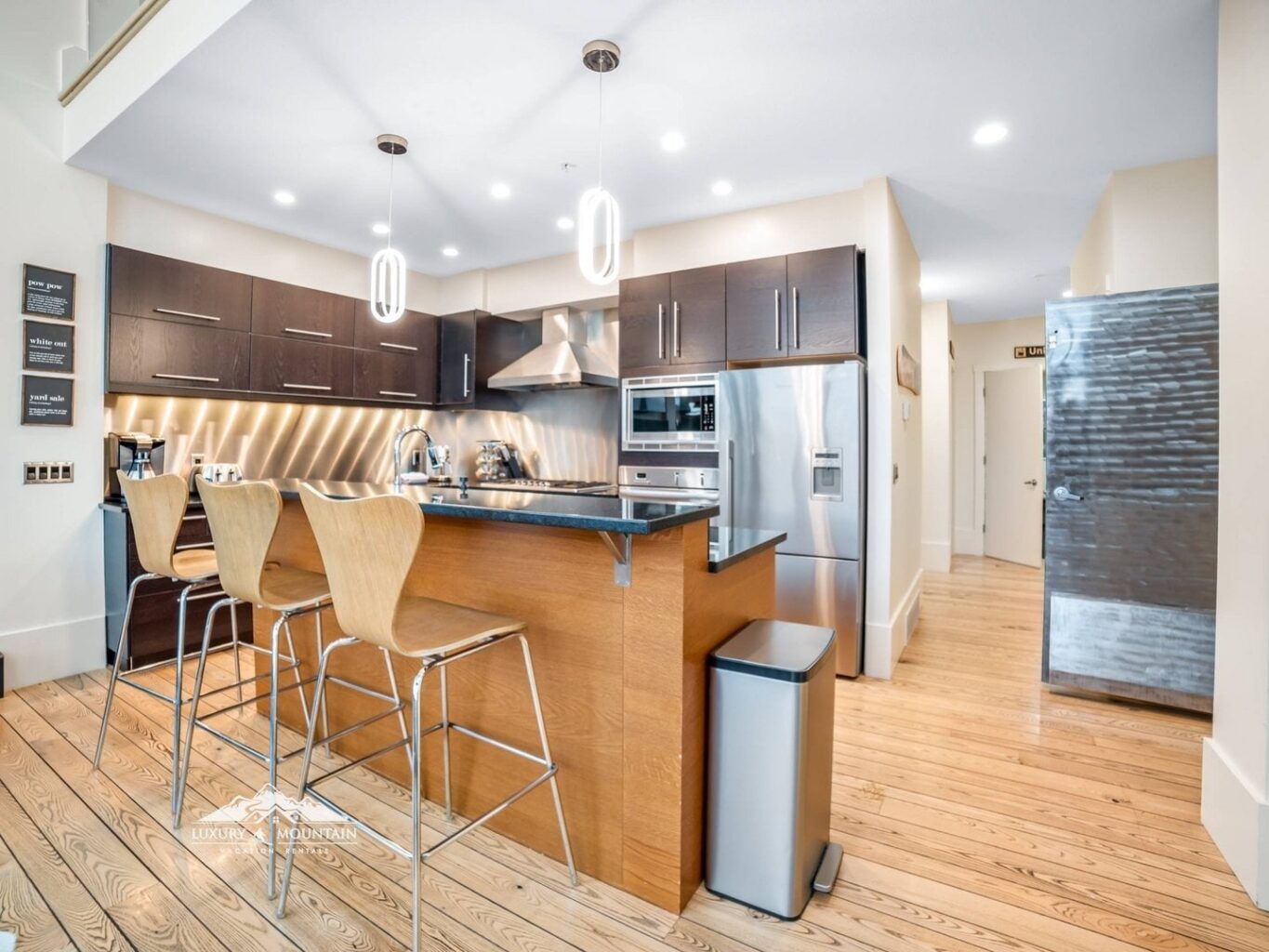 Edge 9 – Luxury 5-Bedroom Chalet at Big White | LMVR